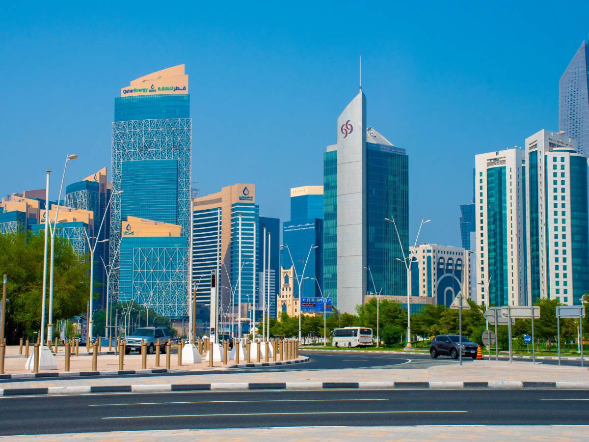 Qatar’s banks navigate 2025 with stable outlook despite real estate and ...